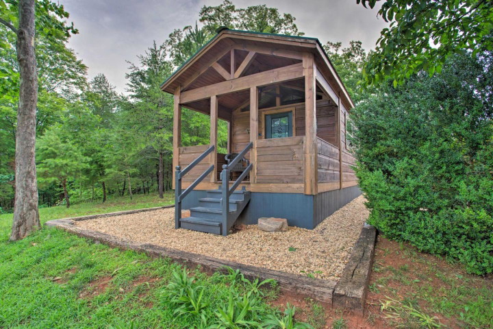 Hike, Sip & Unwind! Mill Spring Cabin Near Winery - North Carolina