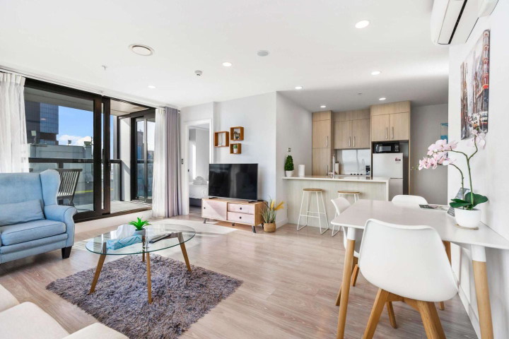 Sky Tower Views 2 Bed 2 Bath Cbd Zodiak Stays - Auckland
