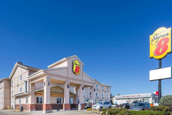 Super 8 By Wyndham Moose Jaw Sk - Moose Jaw