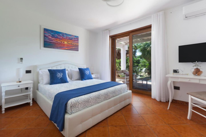 Camera Spaziosa In Villa Con Terrazzino Privato - Massa Lubrense