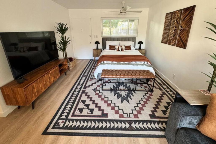 Carpinteria Beach Studio Condo - Summerland, CA