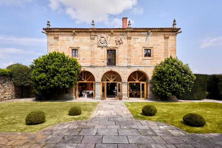 Helguera Palacio Boutique & Antique - Cantabria
