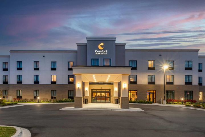 Comfort Inn & Suites Clarkston Pine Knob Area - Bloomfield Hills, MI