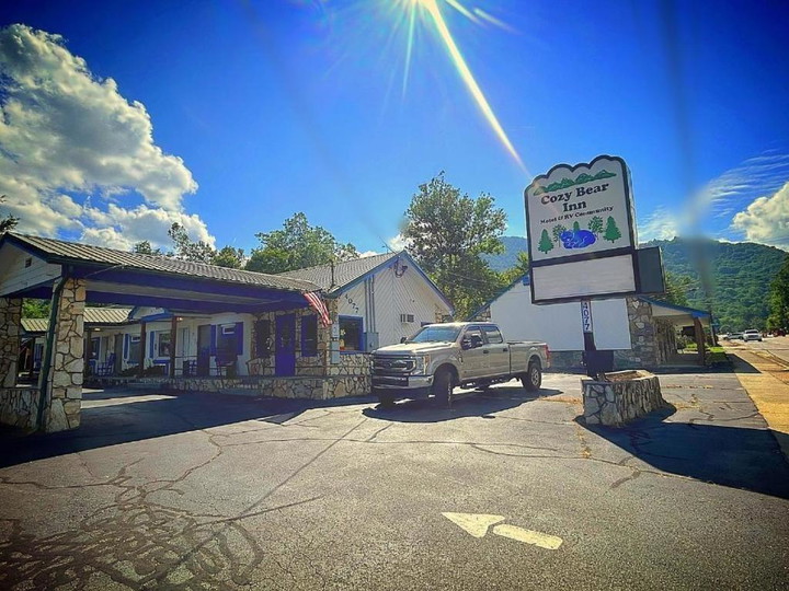 Cozy Bear Inn - North Carolina