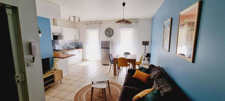 Appartement Avec Grand Garage - Béziers