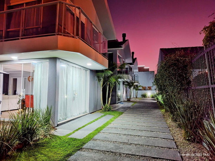 Residencial Bernardo, 50 Metros Do Trapiche De Canasvieiras - Florianópolis