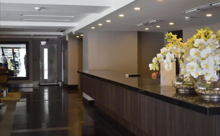 Quo Habitación En Lujoso Departamento A 1 Minuto Del Aeropuerto - 厄瓜多
