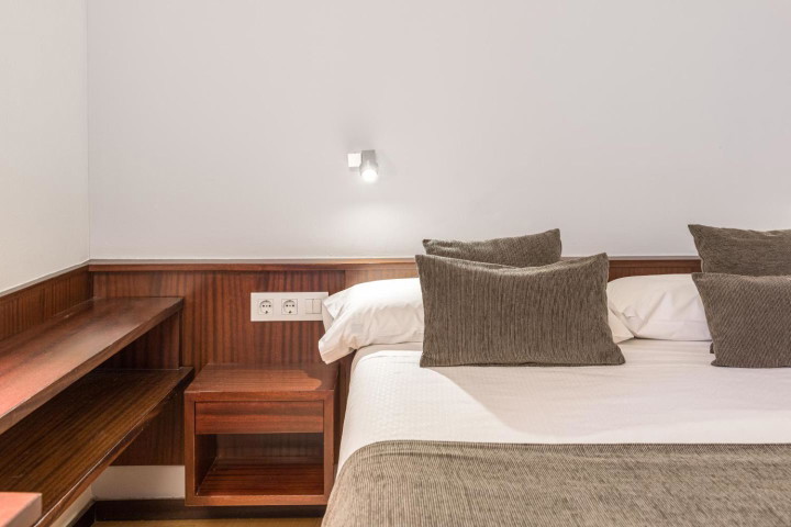 Hotel Emporda - Figueres