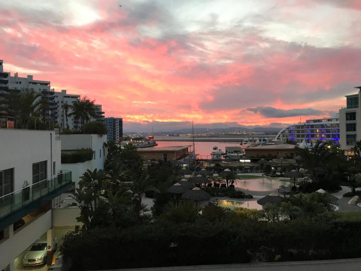 Spectacular Sea Views Apartment - La Línea de la Concepción