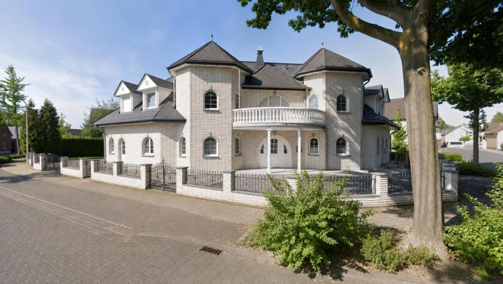 Großes Haus Mit 3 Apartments Und Garten - Roermond