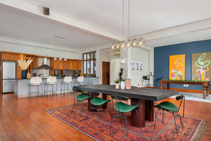 Inner City New York Style Loft, Pool Table - Claremont