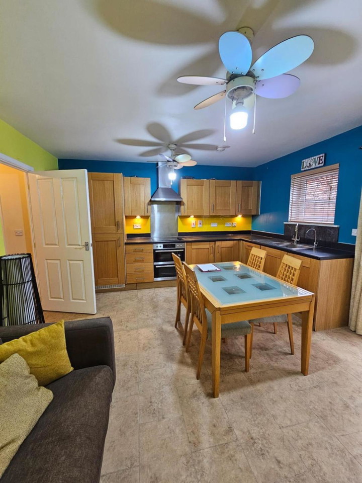 East London Entire House Stay - Ilford