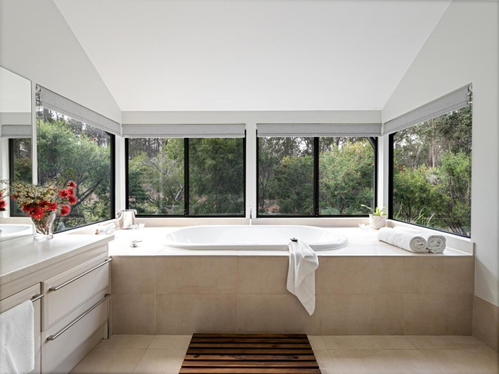 Jarrah Grove Forest Retreat - Adults Only Luxury Chalet - Western Australia