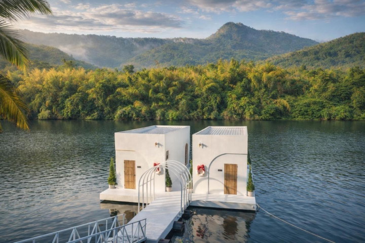 Heaven Raft Erawan Floating Resort Romantic River View - Kanchanaburi
