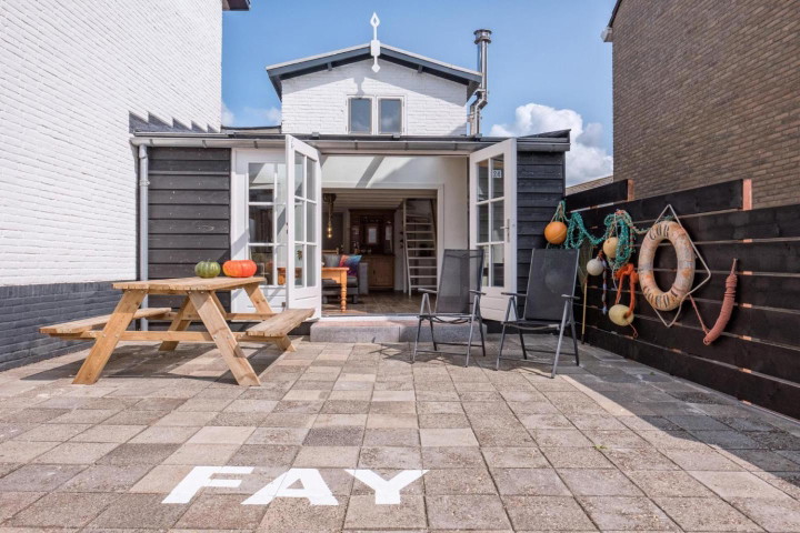 Fay - Bergen aan Zee