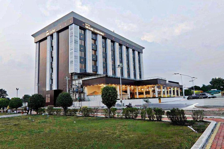 Hotel Grand Sarowar And Shakuntal Lawns - Aurangabad