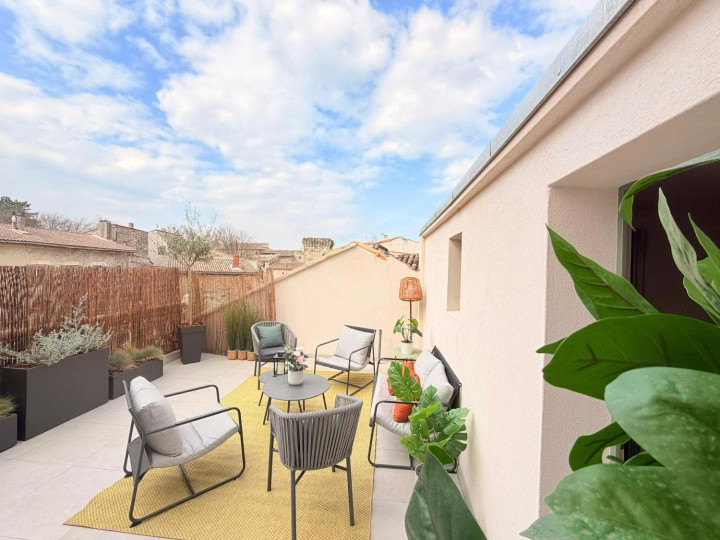 Maison Familiale Rénovée Avec Terrasse, 4 Chambres, Proche L'isle-sur-la-sorgue - Carpentras