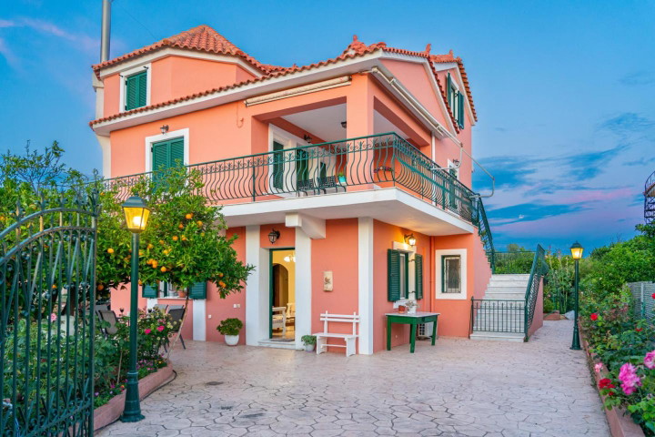 Artemis Superb 2 Bedroom Apartment 700 M Away From The Beach - Cephalonia