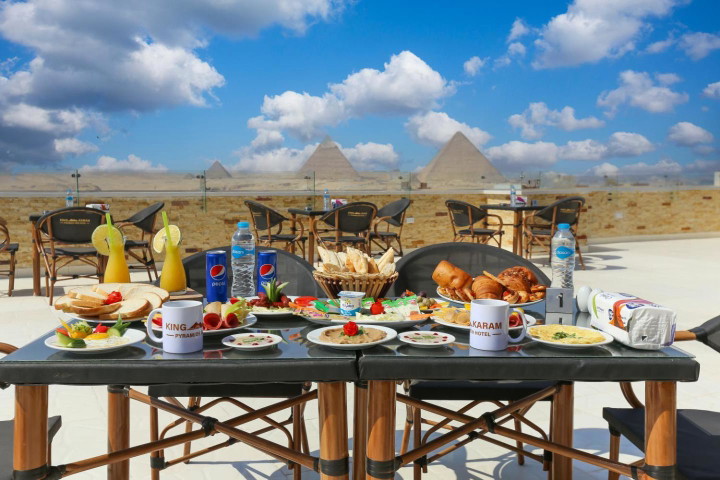 Venus Pyramids Inn Rooftop Access & Free Breakfast - Giza