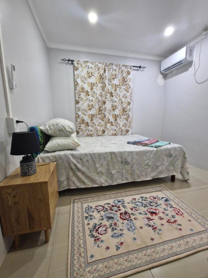 Tropical Almond Haven - Fiyi