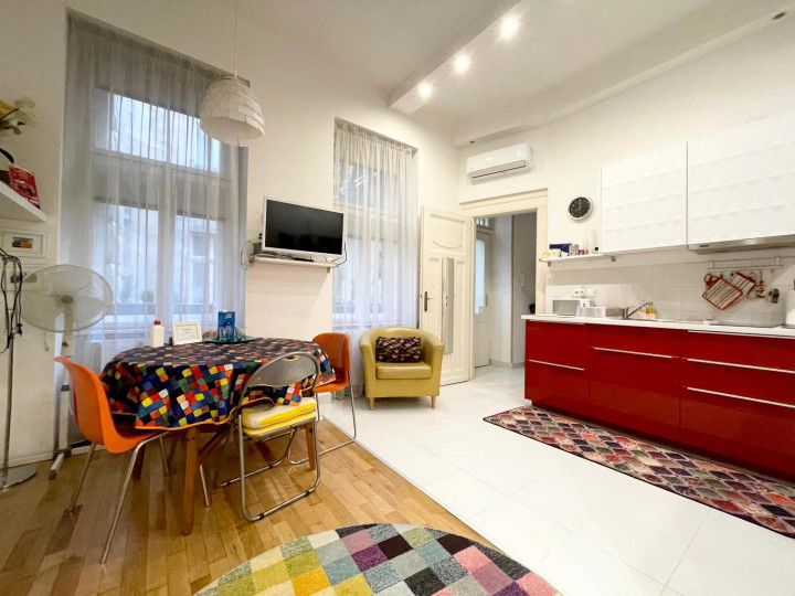 Rainbow Pearl Apartment At St Stephen' S Basilica - Budapest