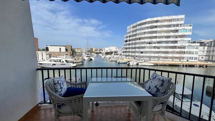 Apartamento Con Vistas Al Canal Y Terraza Roses - Roses