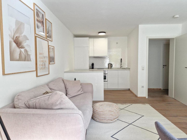 Magnolia: Moderne, Voll Möblierte Wohnung - Bietigheim-Bissingen