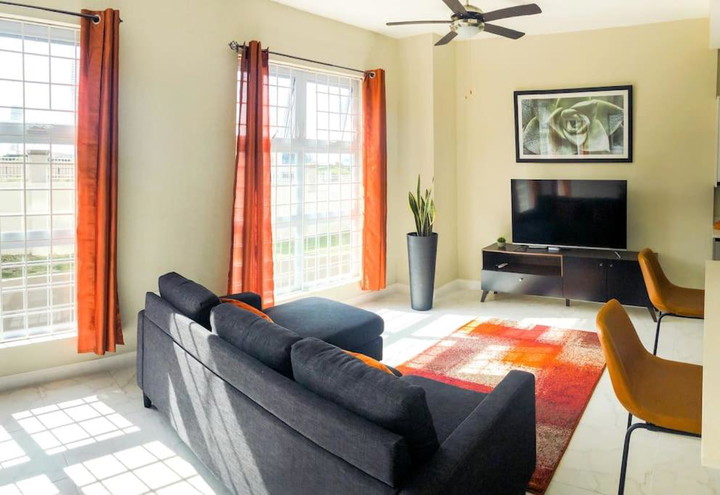 Suite Retreat At The Lofts - Kingston