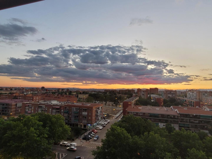 Alojamiento Entero En Madrid, Con Acceso Privado - Madrid