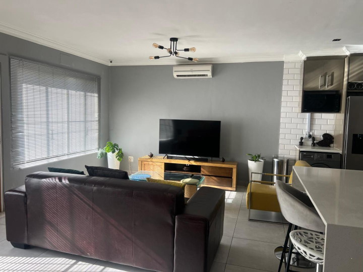 Vic's Place - With Backup Power - Sandton
