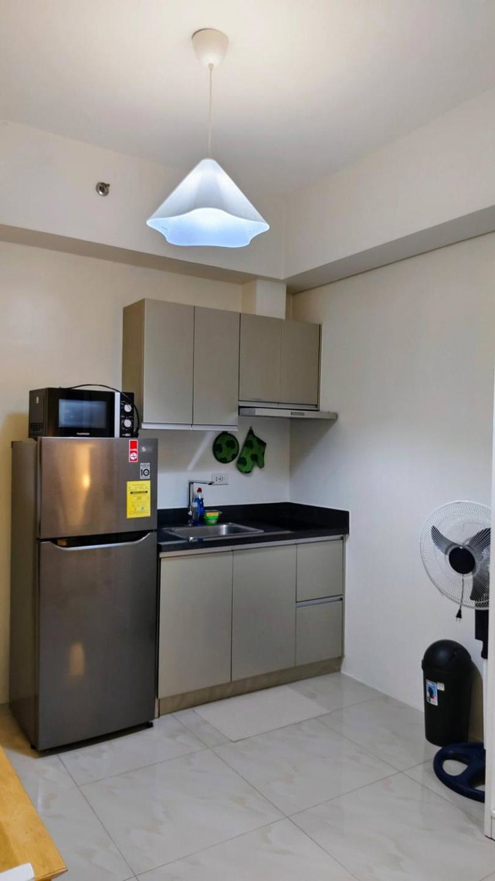 Bella Suite Netflix Pool Great View - Manila