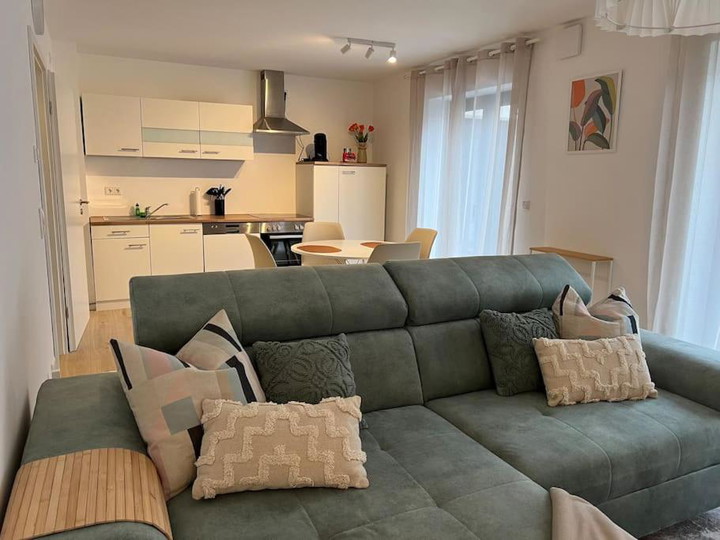 Schöne Wohnung In Traumlage - Regensburg