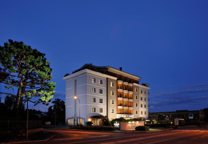 Poli Hotel - Legnano