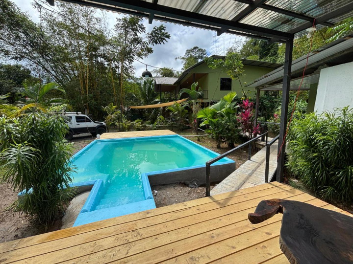Monkey House & Camping - Costa Rica