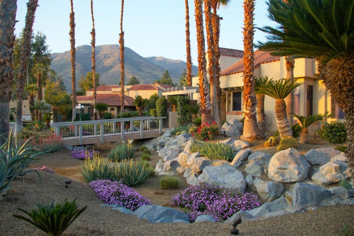 The Oasis Resort - Palm Springs, CA