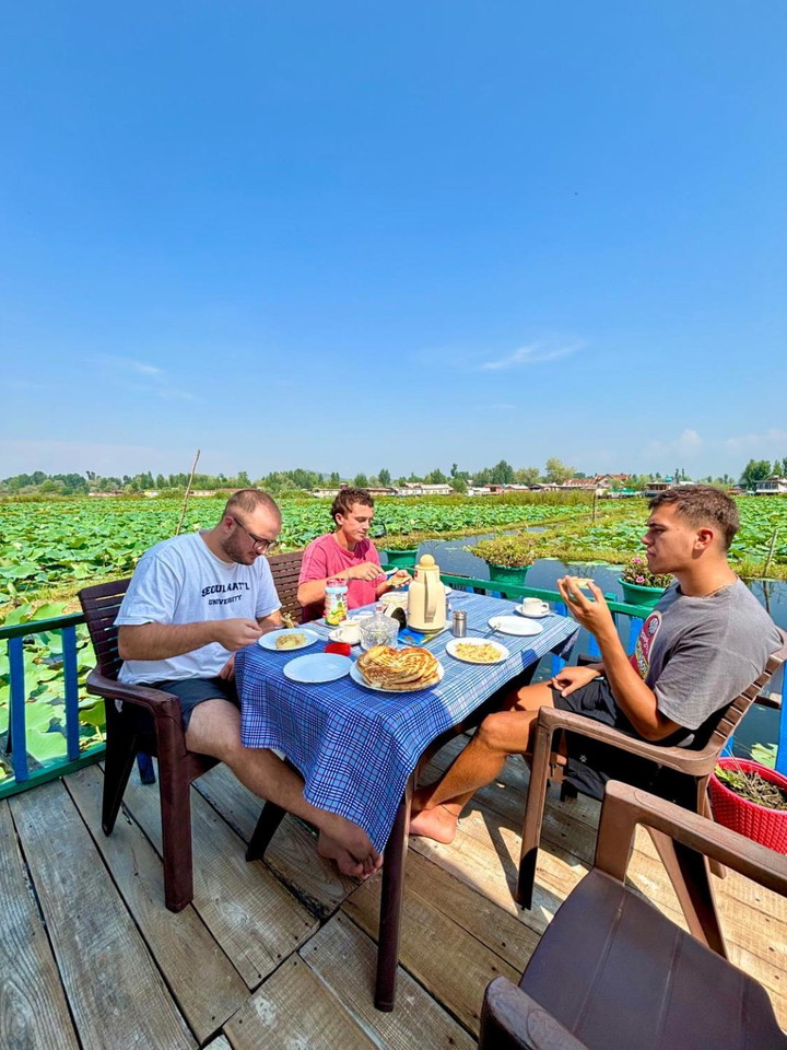 Houseboat Wild Rose - Srinagar