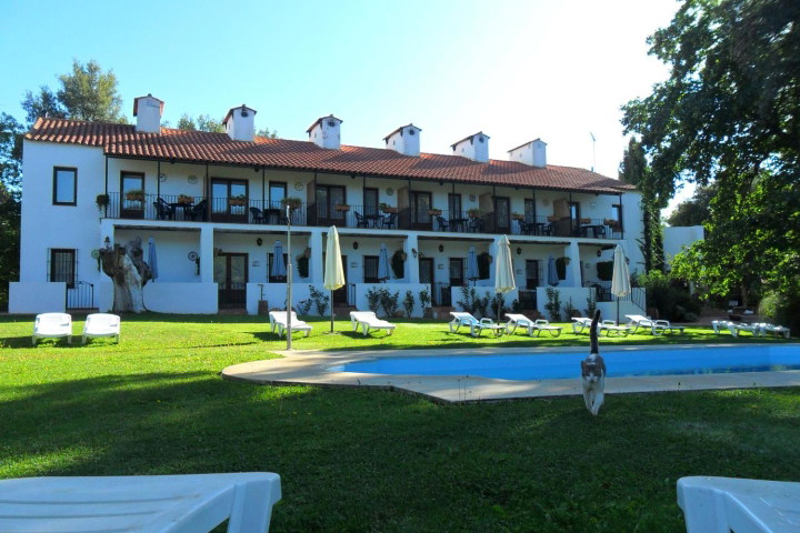 Hotel Apartamento Rural Finca La Media Legua - Aracena