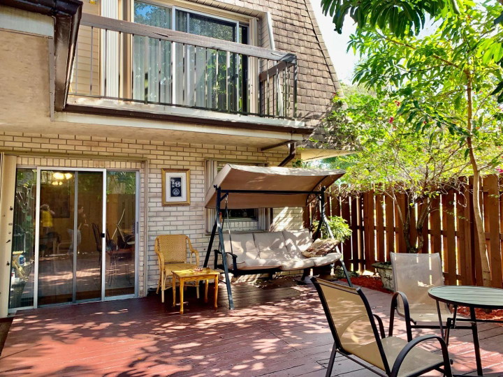 Townhouse With Private Patio - Margate, FL