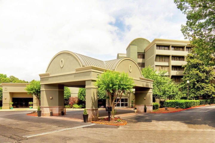 Doubletree By Hilton Atlanta Windy Hill Ballpark - Dunwoody, GA
