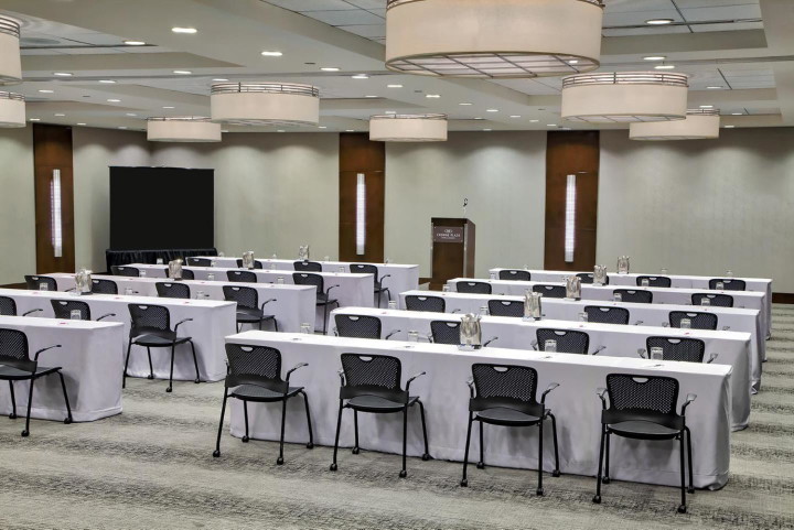 Crowne Plaza - Chicago West Loop By Ihg - Evanston, IL