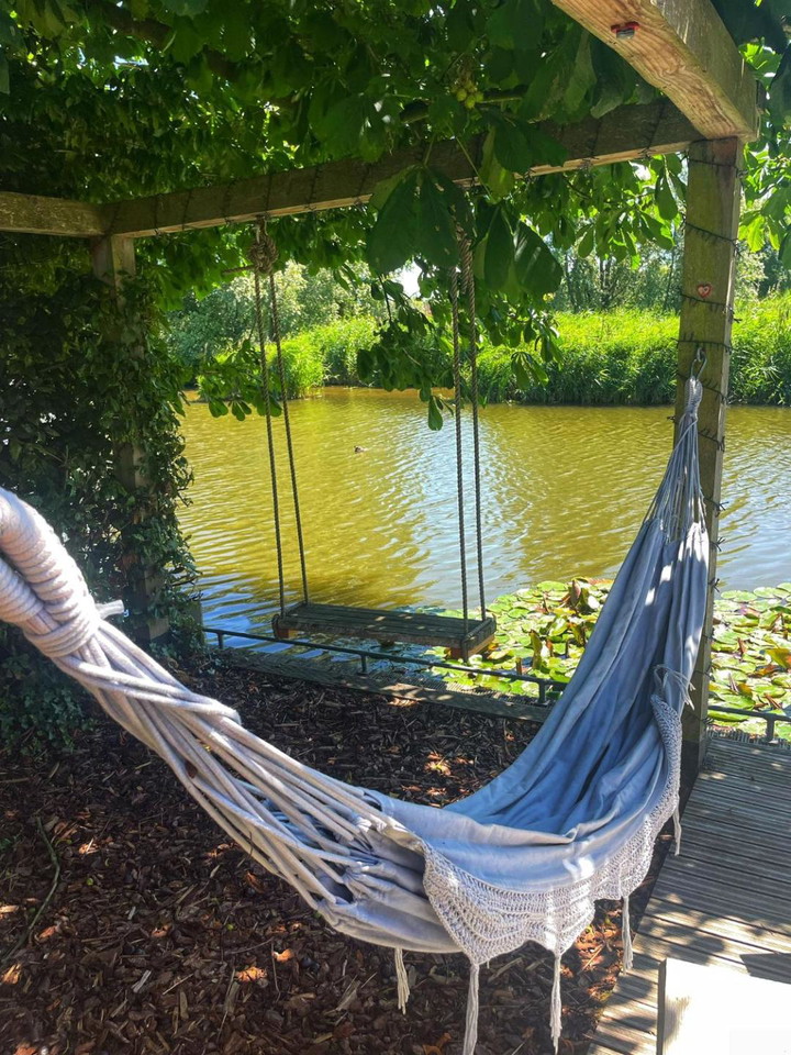 Gezellige Pipo Met Grote Schommel Aan Het Water En Hottub - Enkhuizen