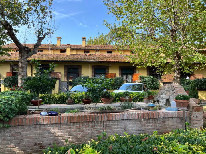 Apartment In Green Oasis - Rom