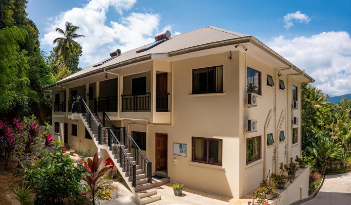 Kanasuk Self Catering Apartments - Mahé