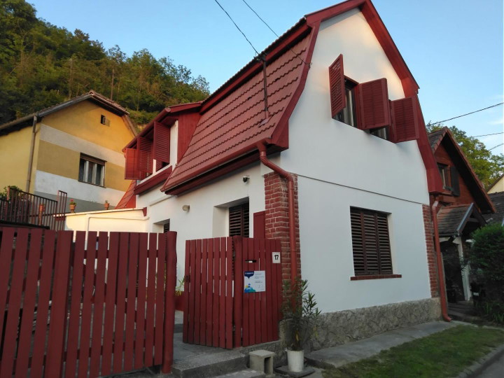 Szőnyi úTi Apartman - Zebegény