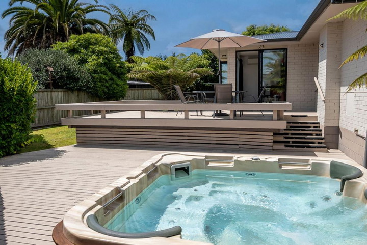 Spa, Stay & Holiday - Rotorua