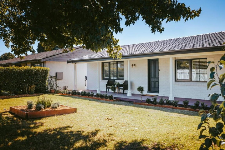 Ascot House - Rustic Country Charm, Bowral - Moss Vale