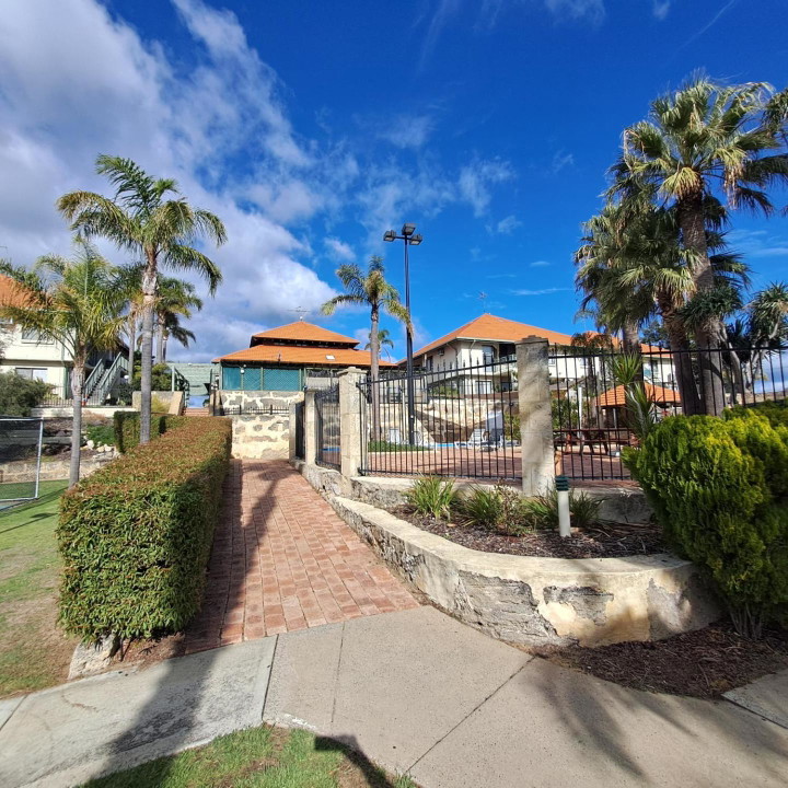 Resort Loft & Spa Villa #8 - Perth