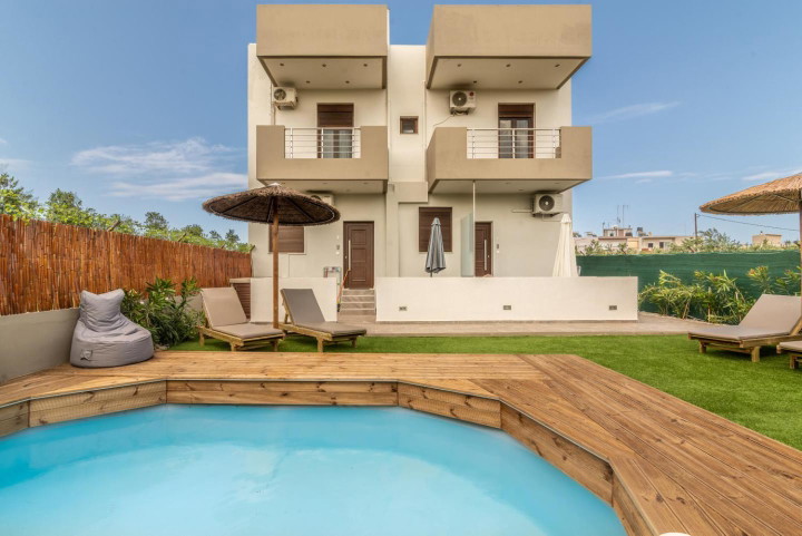 Cozy House With Pool Near Beach - Crete