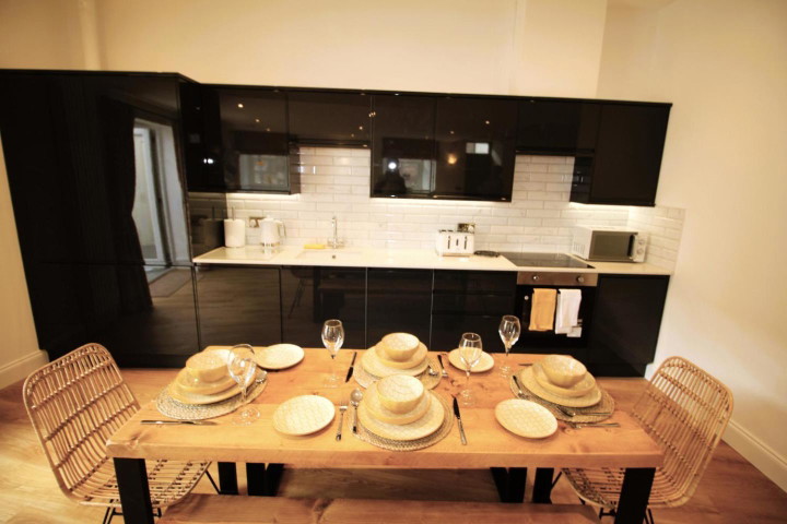 Sleeps 4 - Town Centre - Very High End Renovation - Private Garden - Close To Train Station - Fast Wifi - Eyemouth