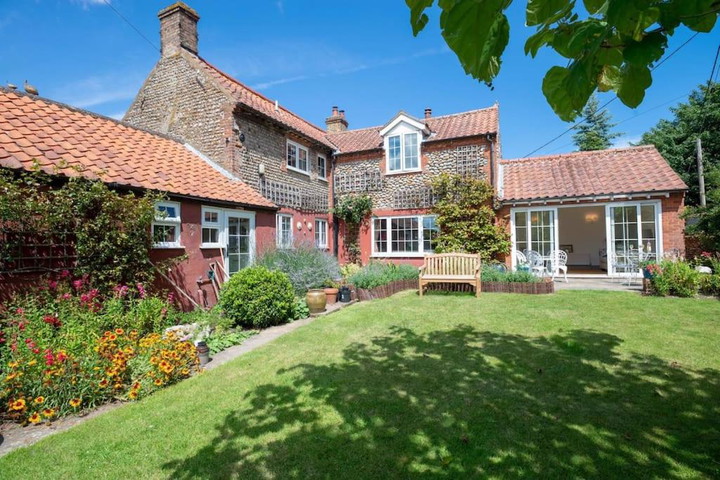 Storm Cottage - Blakeney